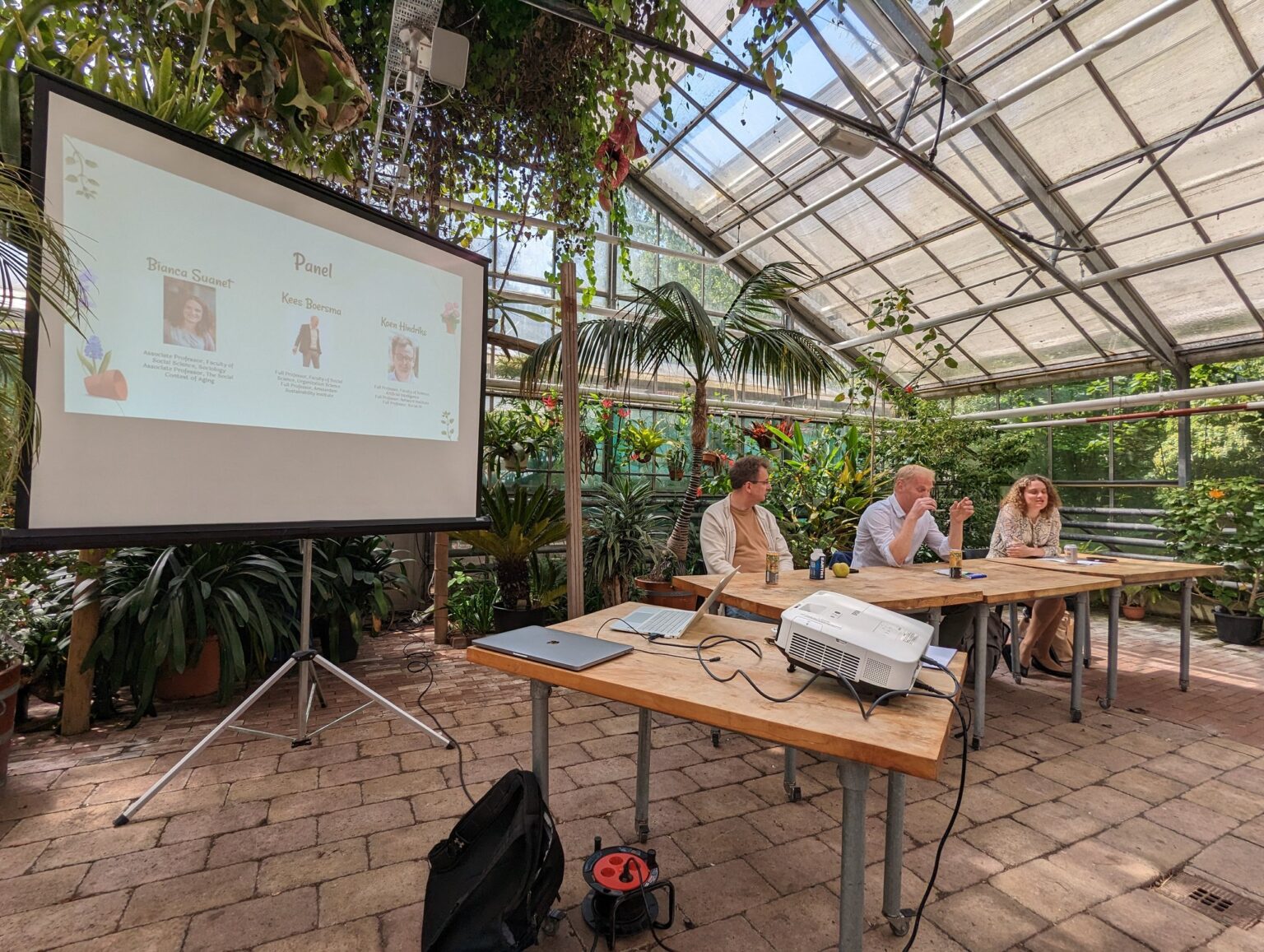 Research lunches | Network Institute